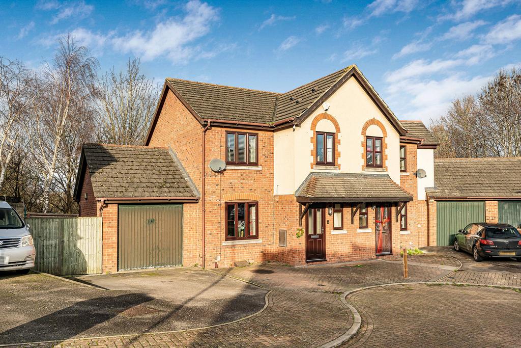 Wenlock Close, Didcot, OX11 3 bed semi-detached house for sale - £375,000
