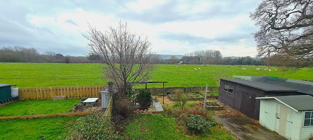 Atcherley Road, Wiltshire SN11 3 bed semi-detached house for sale - £ ...