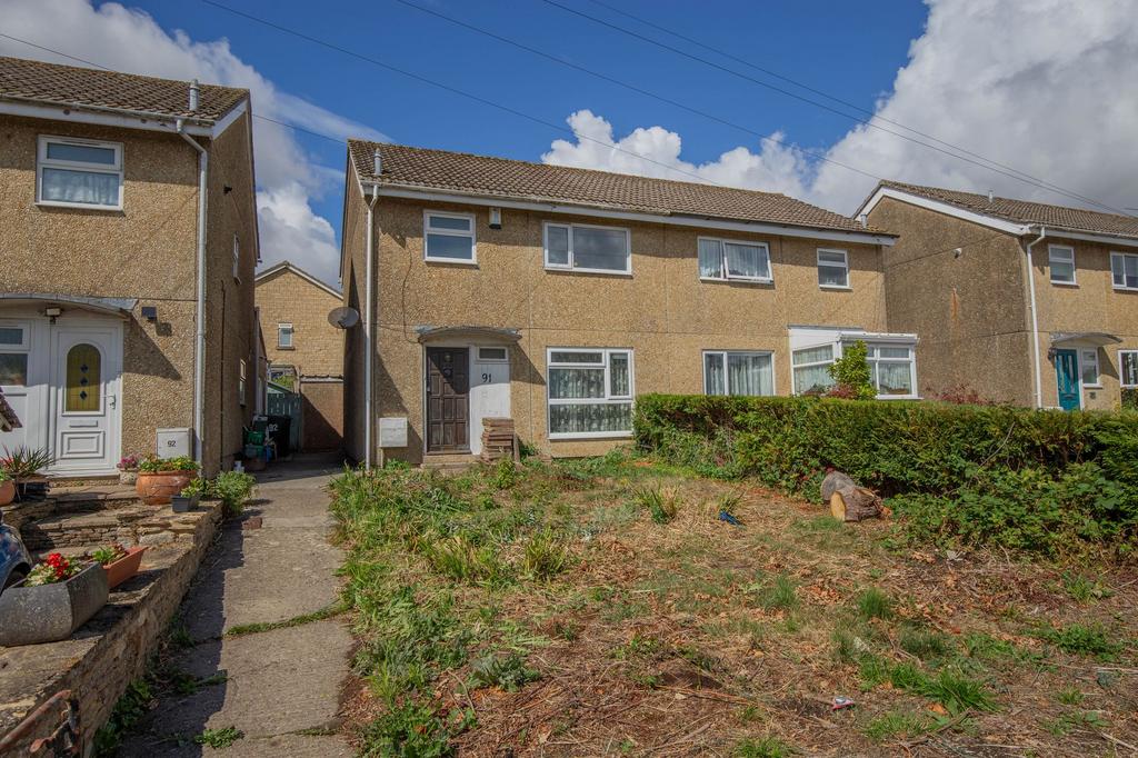 Parklands, Malmesbury, SN16 3 bed semi-detached house - £150,000