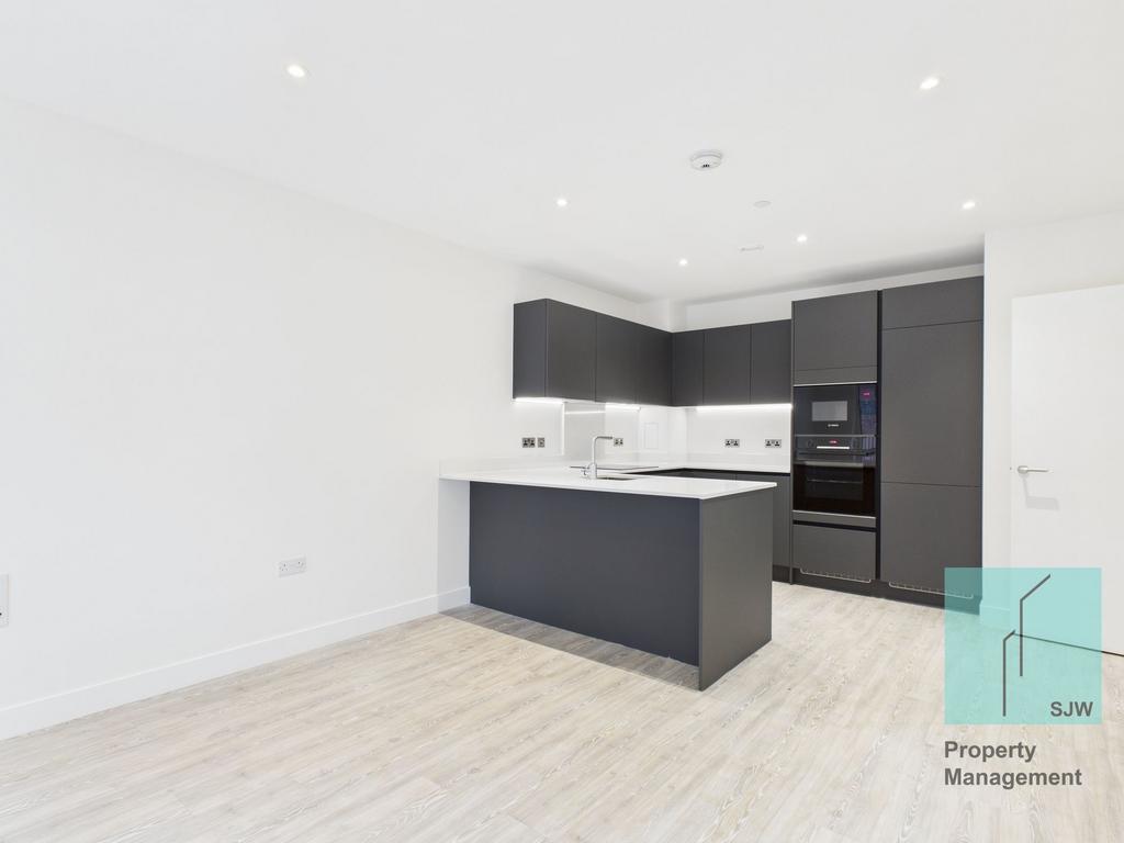 Gwen Davis Way, Dagenham RM9 1 bed apartment - £1,500 pcm (£346 pw)