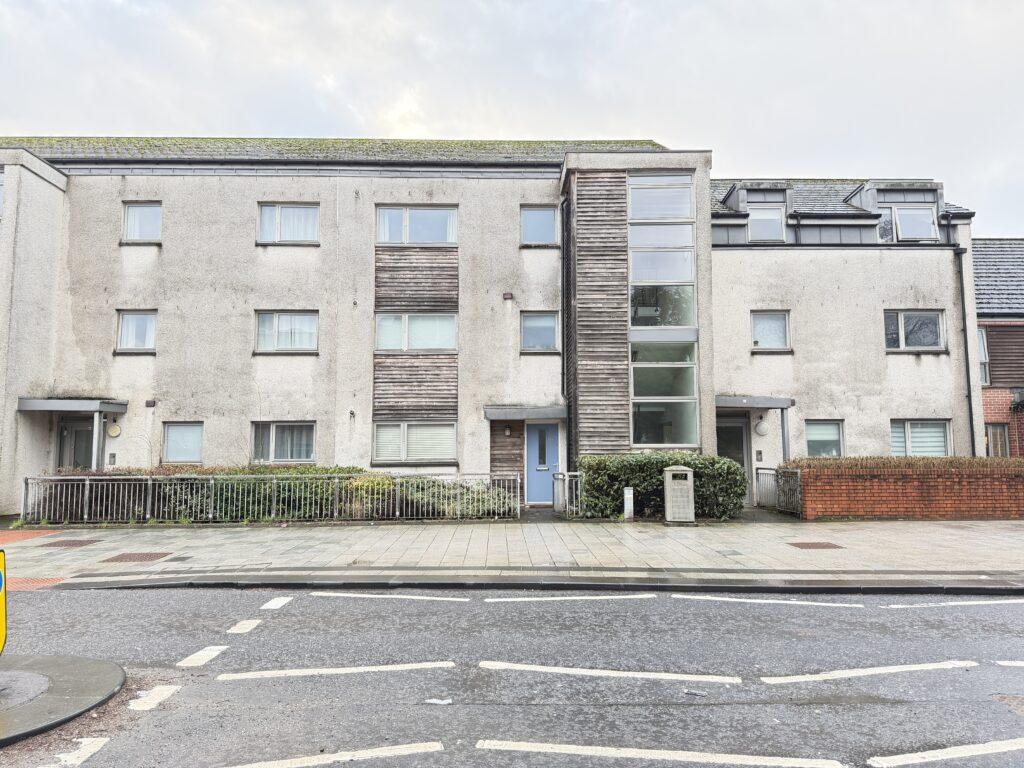 Drip Road, Stirling FK8 2 bed apartment - £995 pcm (£230 pw)