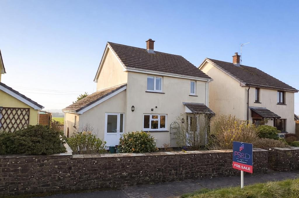 Bideford EX39 3 bed house for sale - £300,000