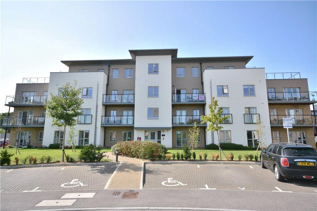 Fleming Place, Bracknell, Berkshire 1 bed apartment - £160,000