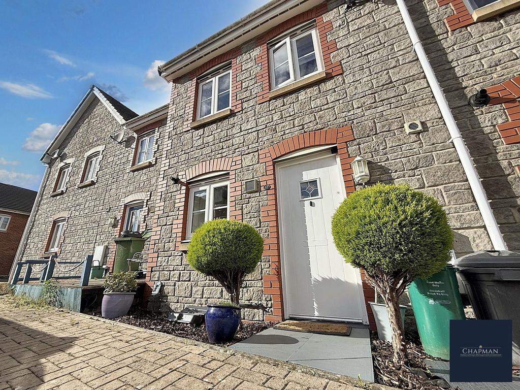 Heol Gruffydd, Pontypridd, CF37 2 bed terraced house - £199,950