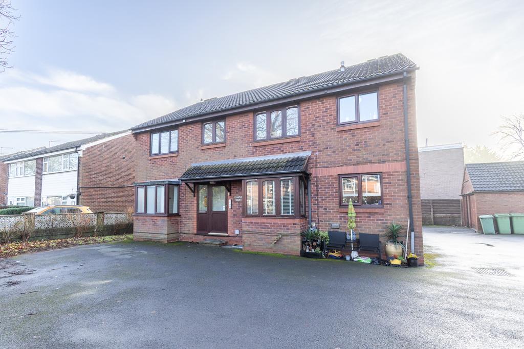Chandos Court, 77 North Park Avenue... 1 bed flat to rent - £850 pcm (£ ...