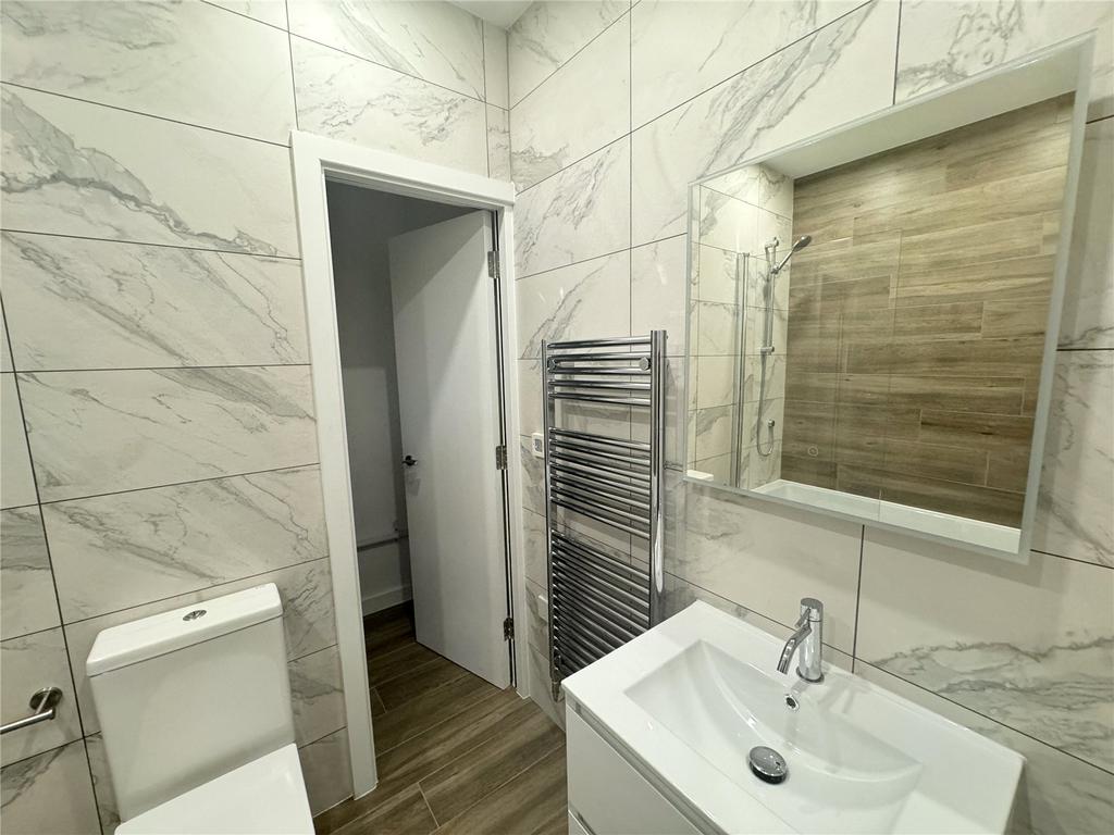 401 The Bank, The Headrow, Leeds... 1 bed penthouse for sale - £230,000