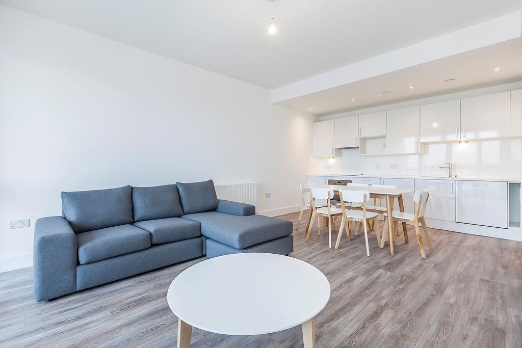 Argo Apartments, Canning Town London E16 2 bed apartment - £2,545 pcm ...