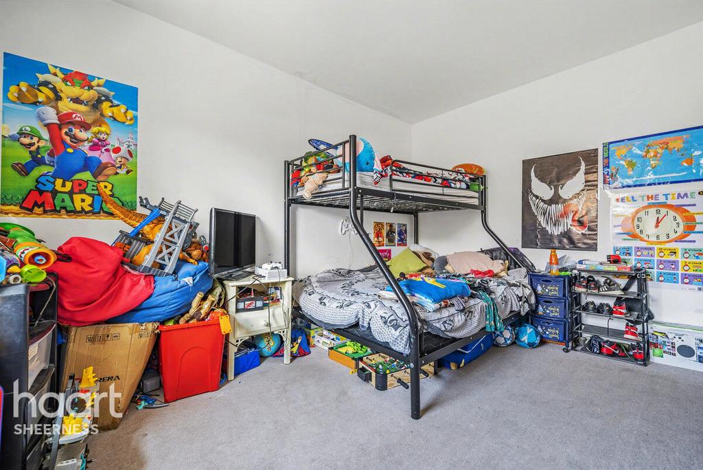 High Street, Sheerness 4 bed block of apartments for sale - £390,000