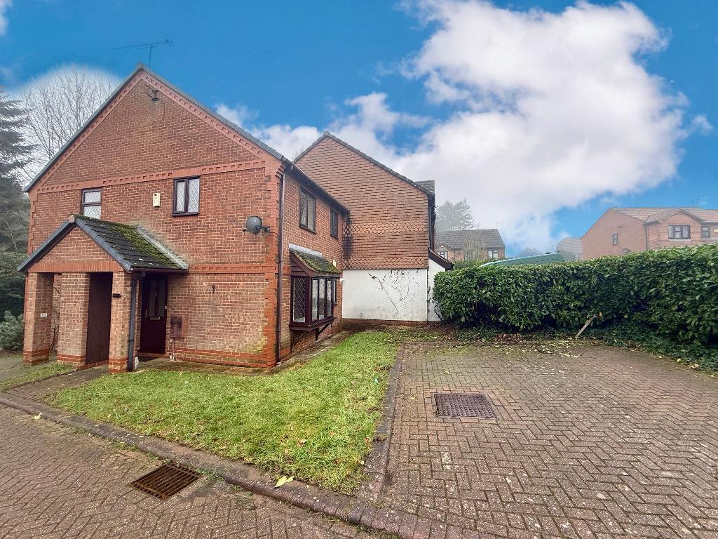 Malthouse Green, Wigmore, Luton... 1 bed cluster house for sale - £210,000