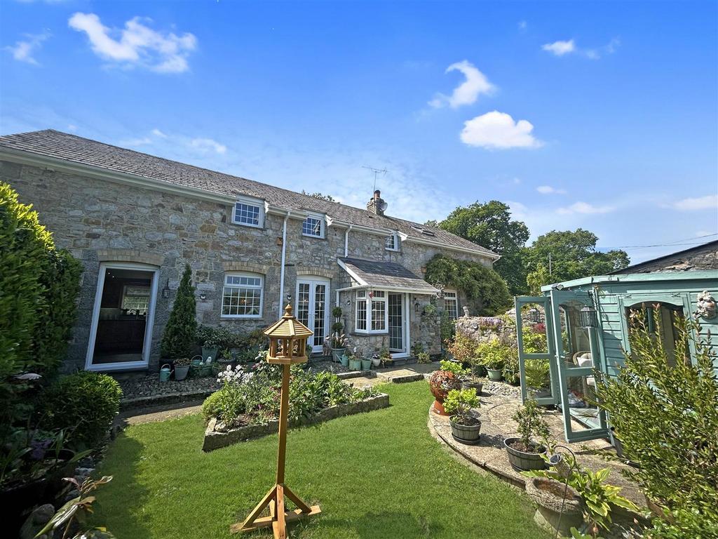 Teigngrace 3 bed detached house - £550,000