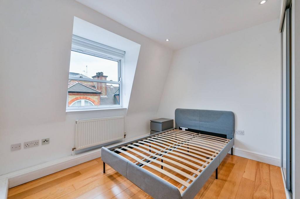 Princeton Street, Holborn, London, WC1R 1 bed flat - £2,817 pcm (£650 pw)
