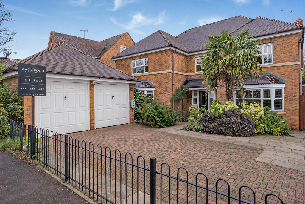 Rumbush Lane, Solihull B90 5 bed detached house - £925,000
