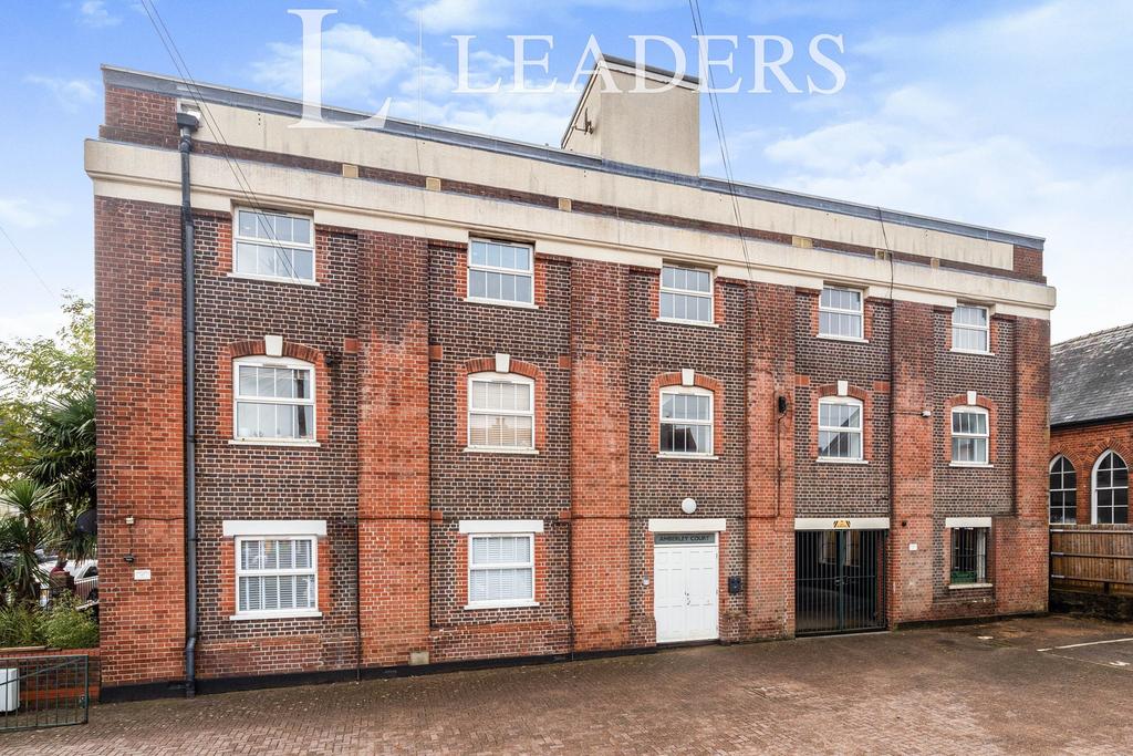 Amberley Court, Colebrook Road, TN4 2 bed flat - £1,400 pcm (£323 pw)