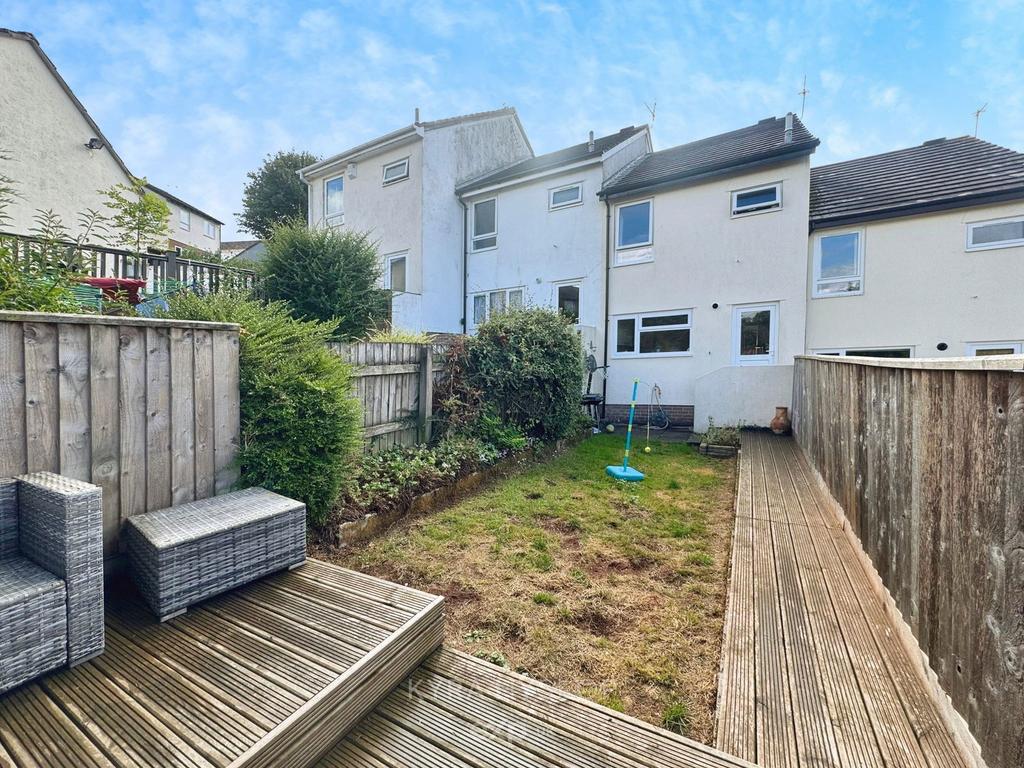 Rollestone Crescent, Exeter EX4 2 bed terraced house - £250,000