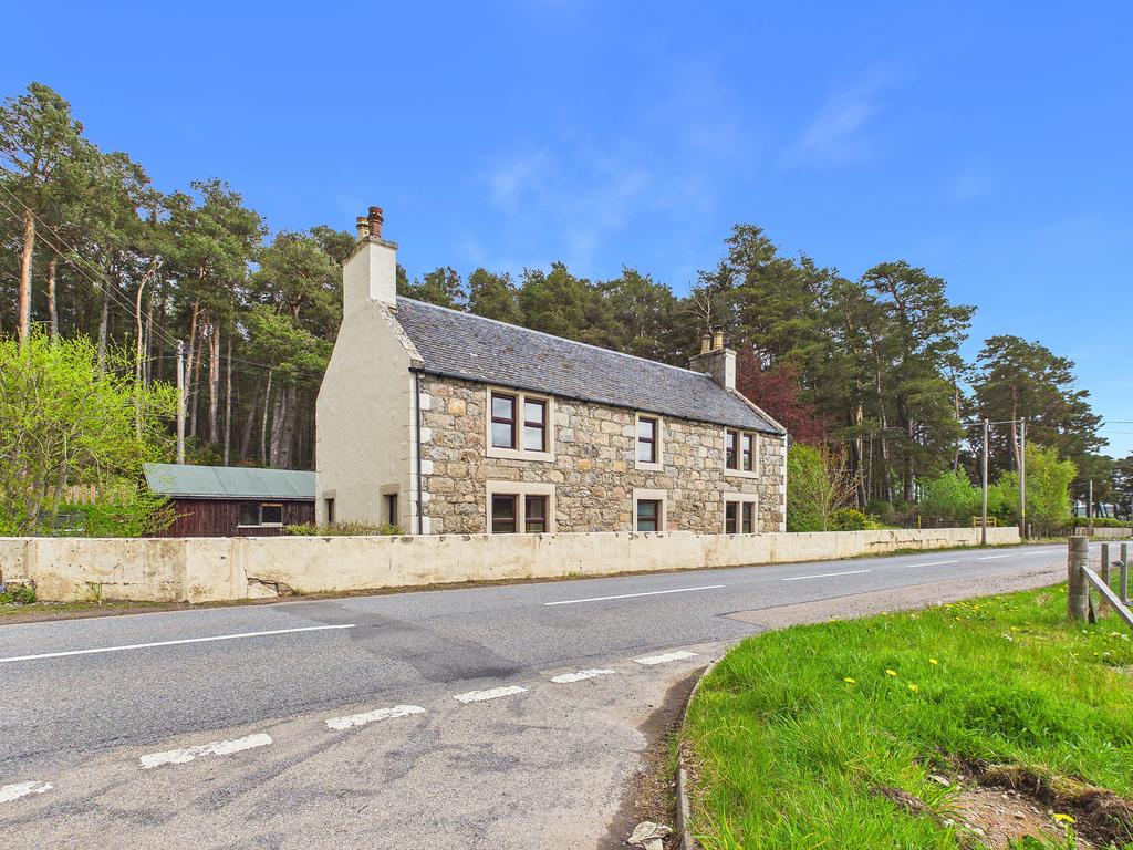 Duthil, Carrbridge 4 bed detached house for sale - £350,000