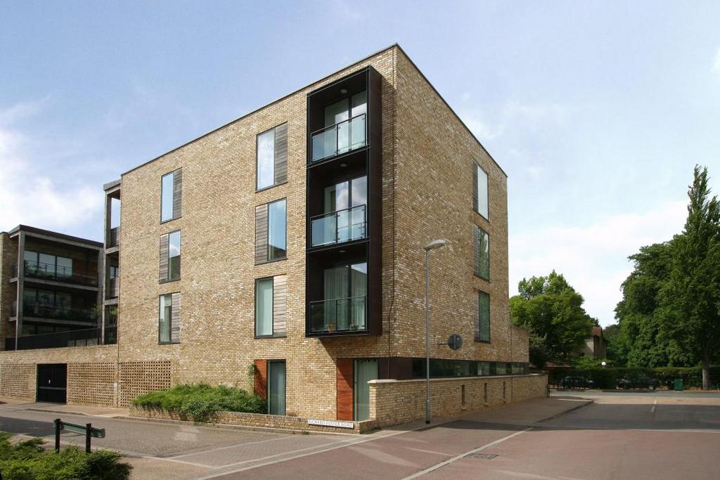Brooklands Avenue, Cambridge... 2 bed apartment to rent - £2,300 pcm (£ ...
