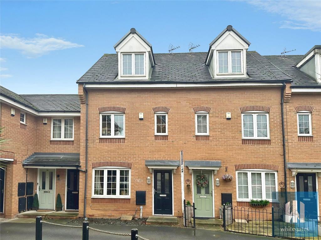 Priory Chase, Pontefract, West... 3 bed townhouse for sale - £169,995