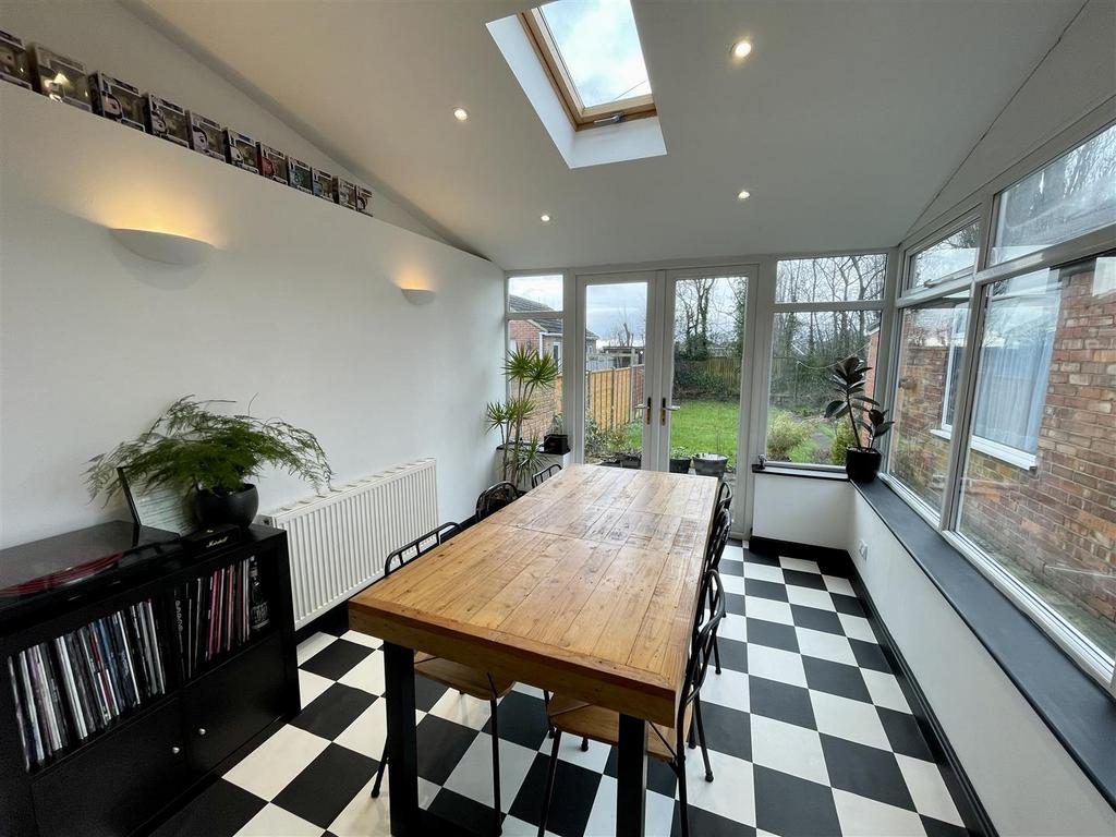 Yarm Road, Darlington 3 bed semi-detached house for sale - £160,000