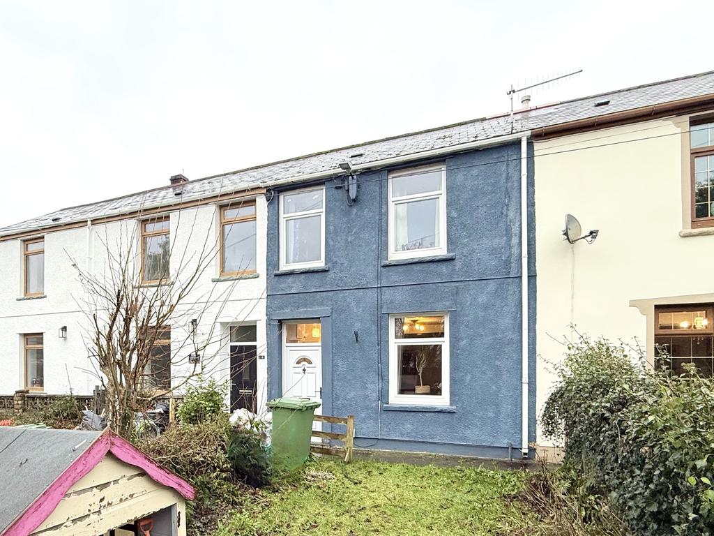 Cwmbach, Aberdare CF44 3 bed terraced house for sale - £135,000