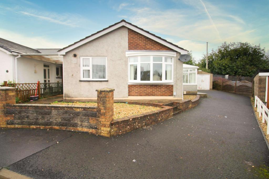 Fairview Close, Pontyclun CF72 9EQ 3 bed bungalow - £1,100 pcm (£254 pw)