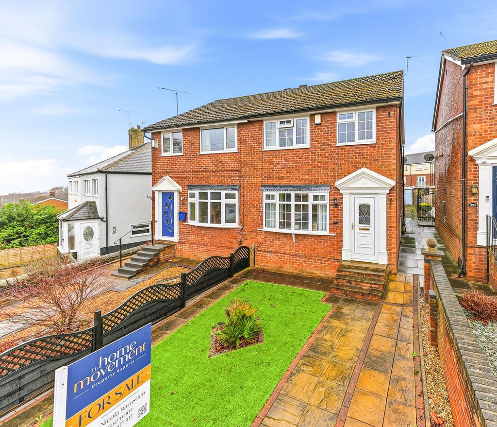 Broad Lane, Leeds, LS13 3 bed semi-detached house for sale - £249,900