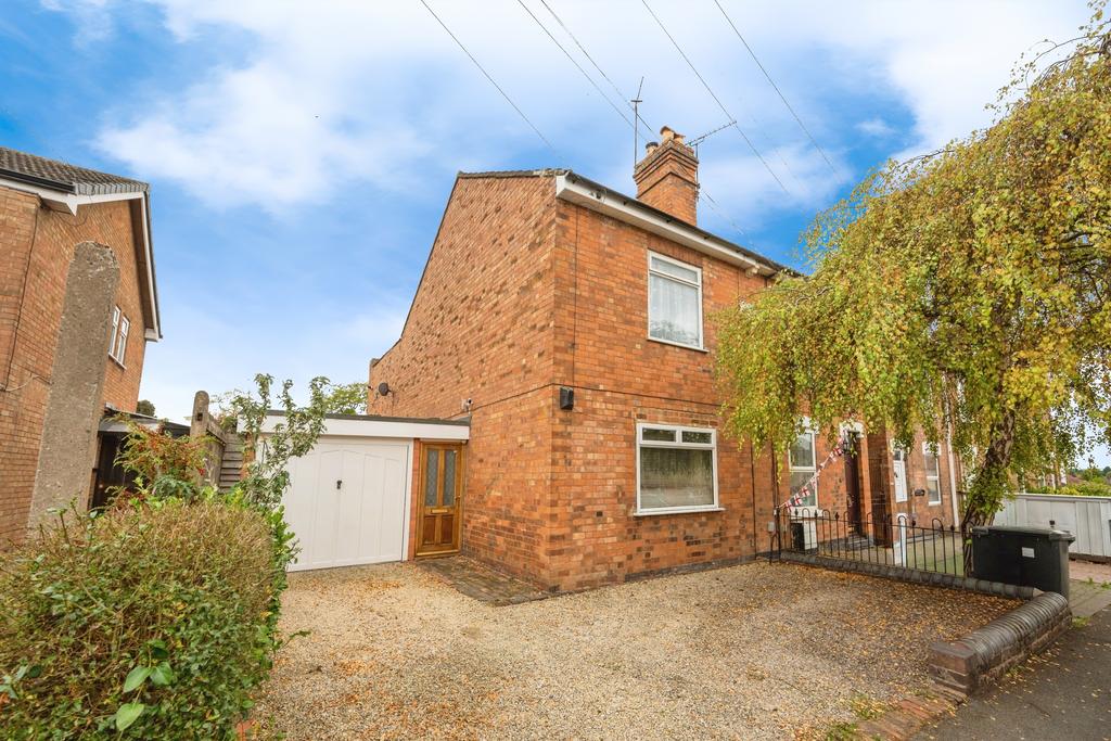 Brickfields Road, Worcester, WR4 2 bed semi-detached house for sale - £ ...