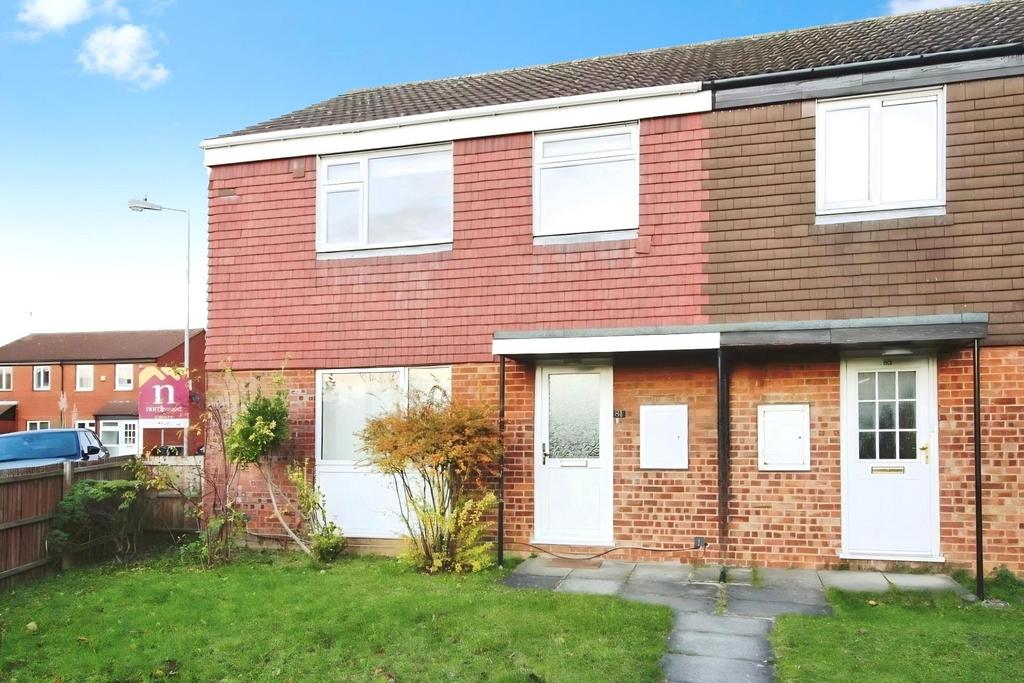 Peregrine Road, Lewsey Farm, Luton, LU4 3 bed end of terrace house for ...