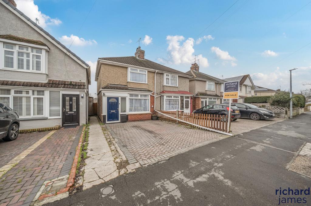 Surrey Road, Rodbourne Cheney... 2 bed semi-detached house for sale - £ ...