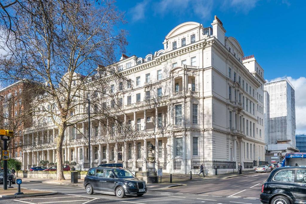 Lancaster Gate, Lancaster Gate... 3 bed flat to rent - £15,167 pcm (£ ...