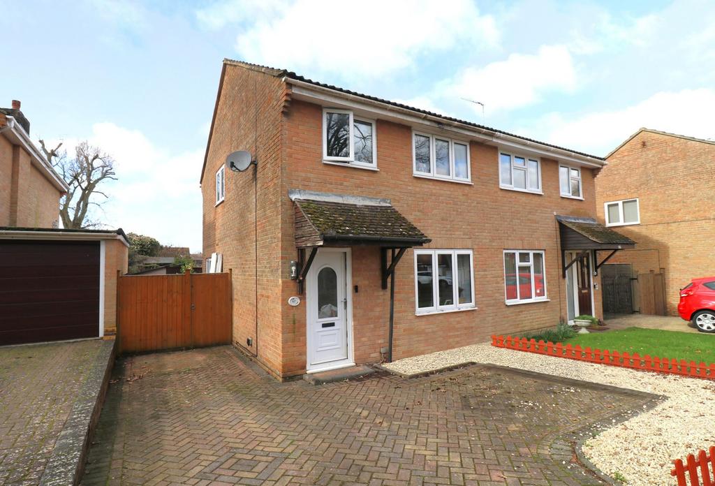 Monarch Way, Southampton SO30 3 bed semi-detached house - £310,000