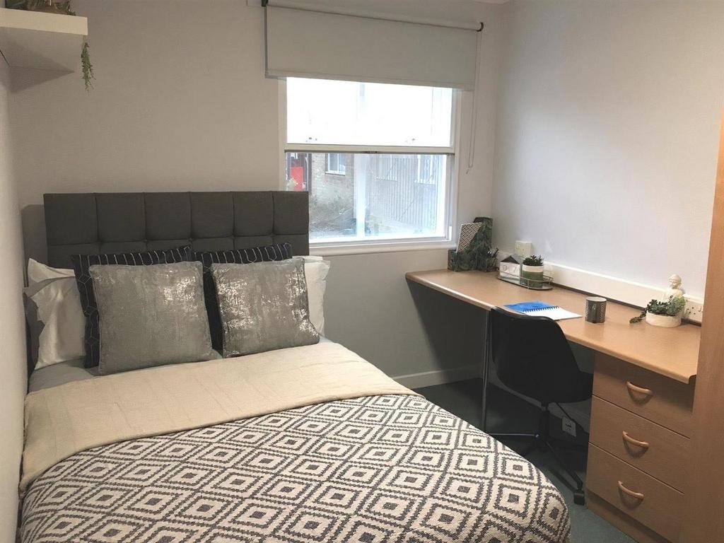 347 New Cross House, London SE14 1 bed in a flat share - £1,040 pcm (£ ...
