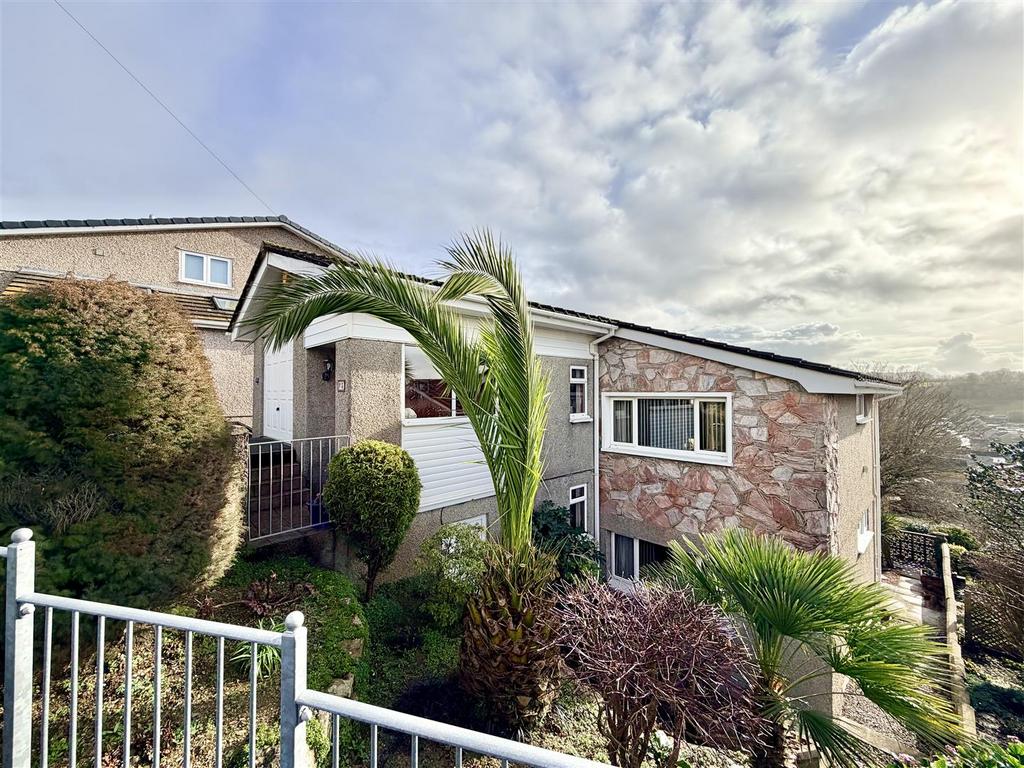 New Park Road, Plymouth PL7 3 bed detached house for sale - £450,000