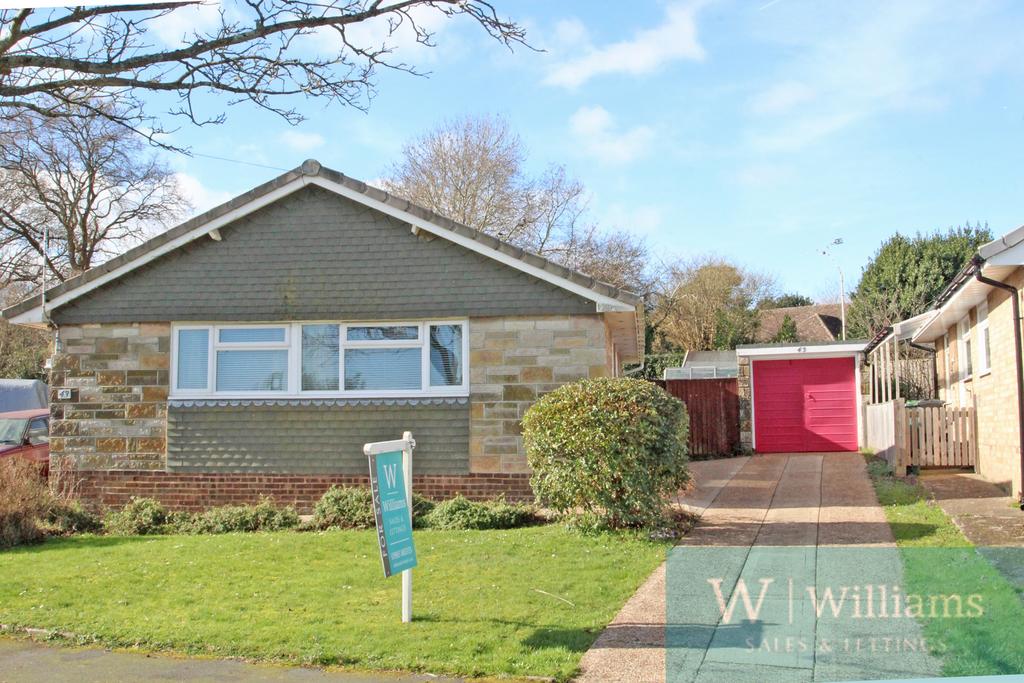 Rectory Drive, Wootton Bridge 3 bed bungalow for sale - £300,000