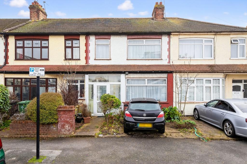 Rushcroft Road, London, E4 3 bed terraced house for sale - £500,000