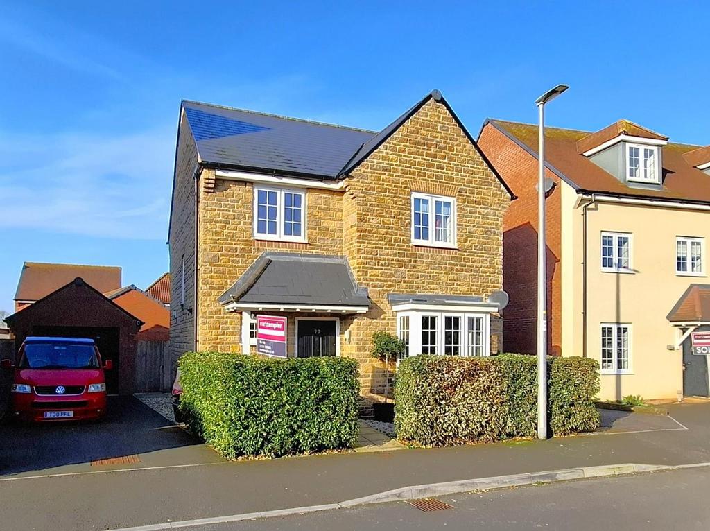 Quality detached four bedroom family... 4 bed detached house for sale ...
