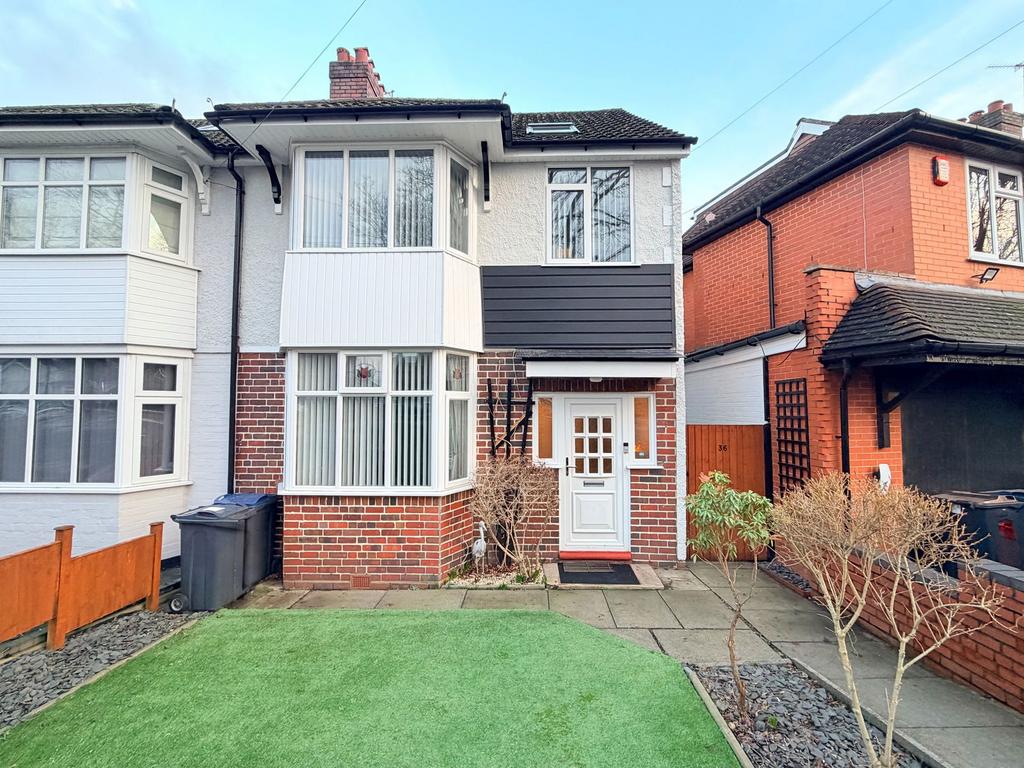 Brandwood Road, Birmingham, B14 6BH 4 bed semi-detached house - £350,000
