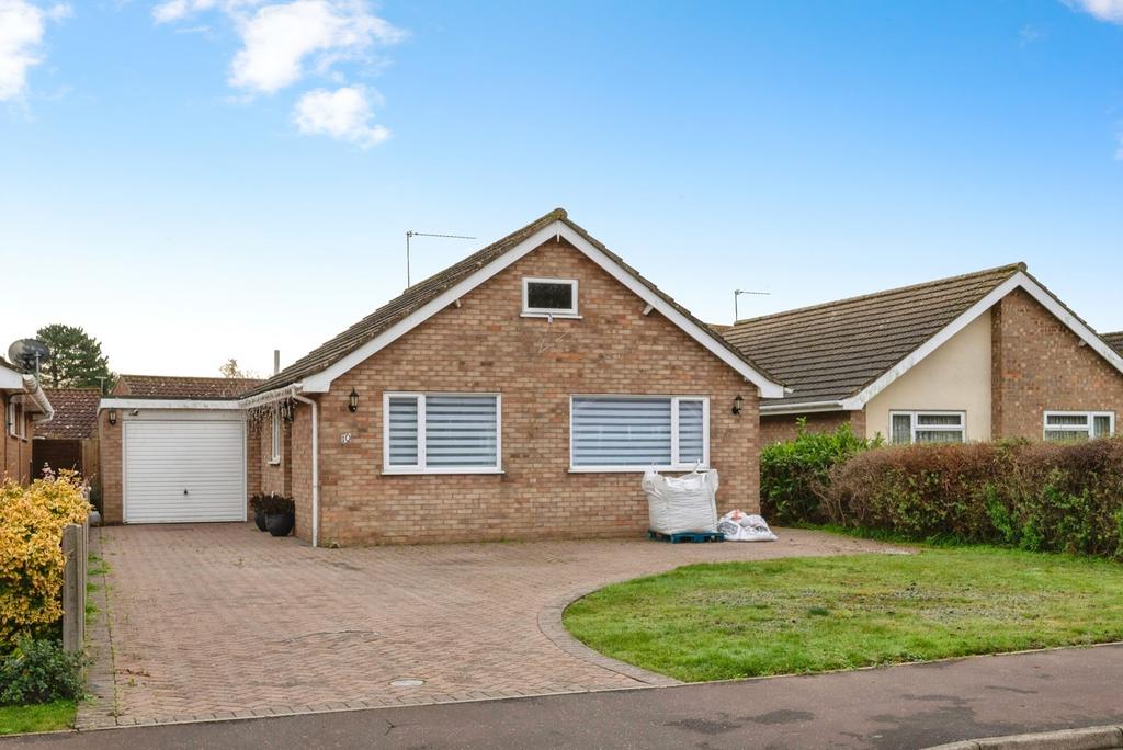 Warren Drive, Mundesley, Norwich... 2 bed bungalow - £270,000