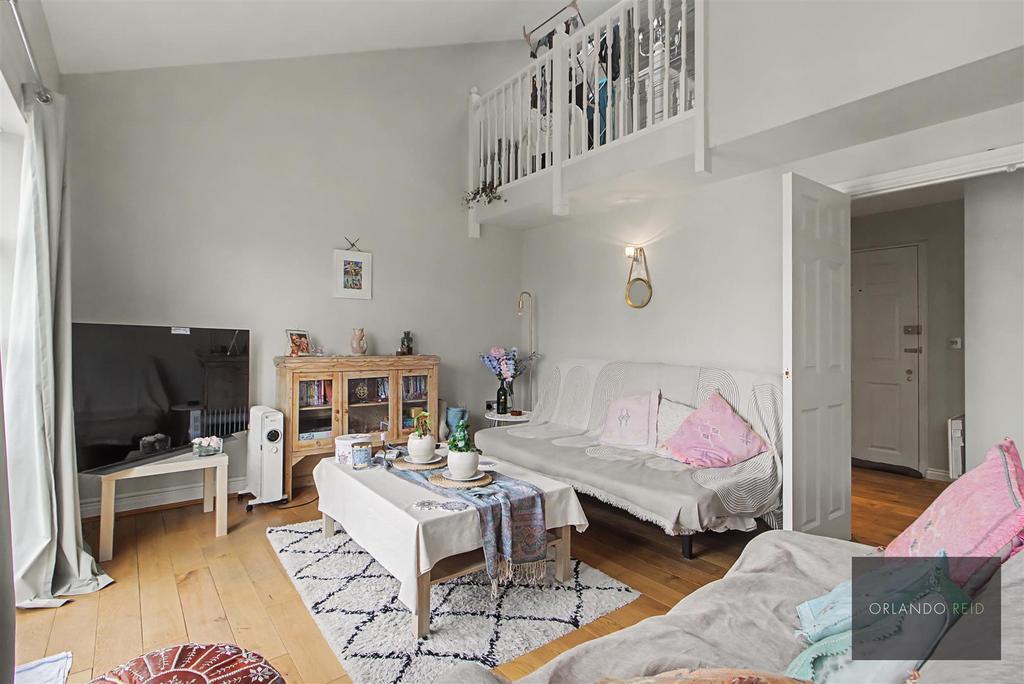 Stockwell Green, London 2 bed apartment - £510,000