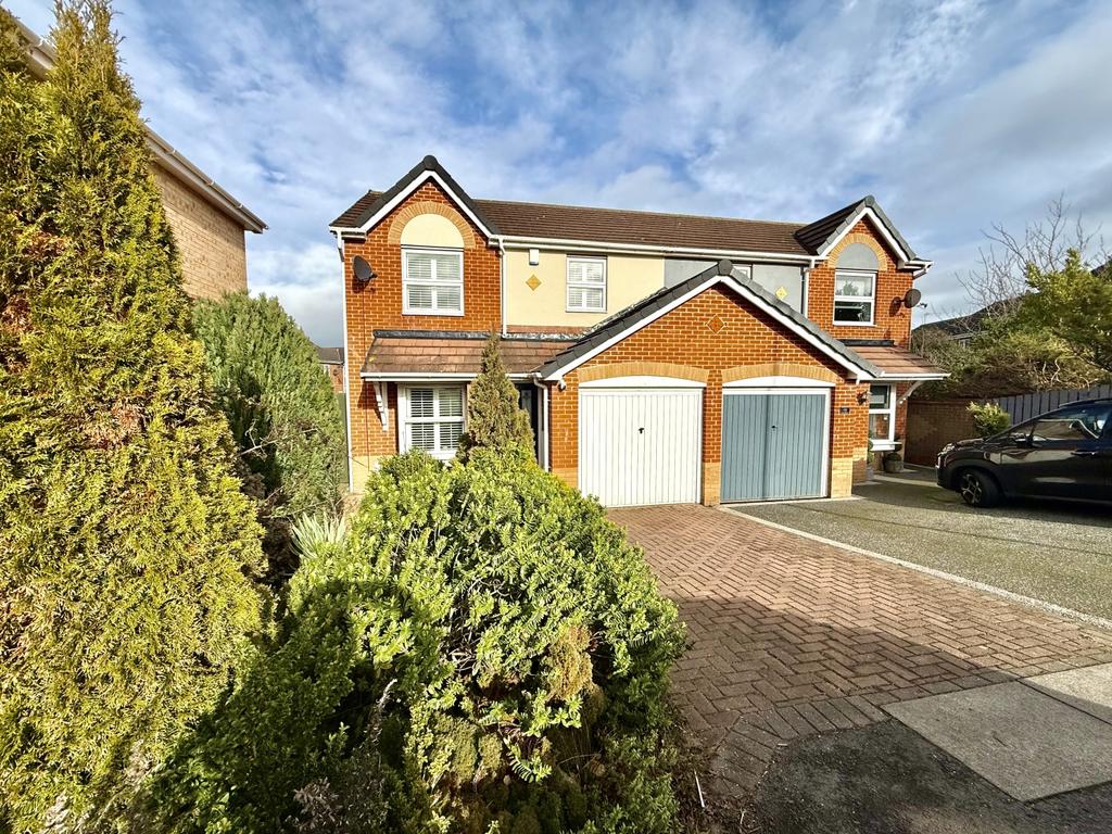 Templeton Close, Highfields 3 bed semi-detached house for sale - £175,000