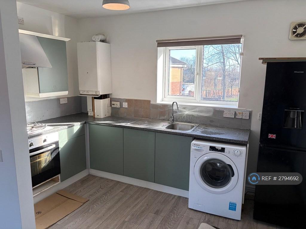 Priory Road, Jarrow, NE32 2 bed flat - £700 pcm (£162 pw)