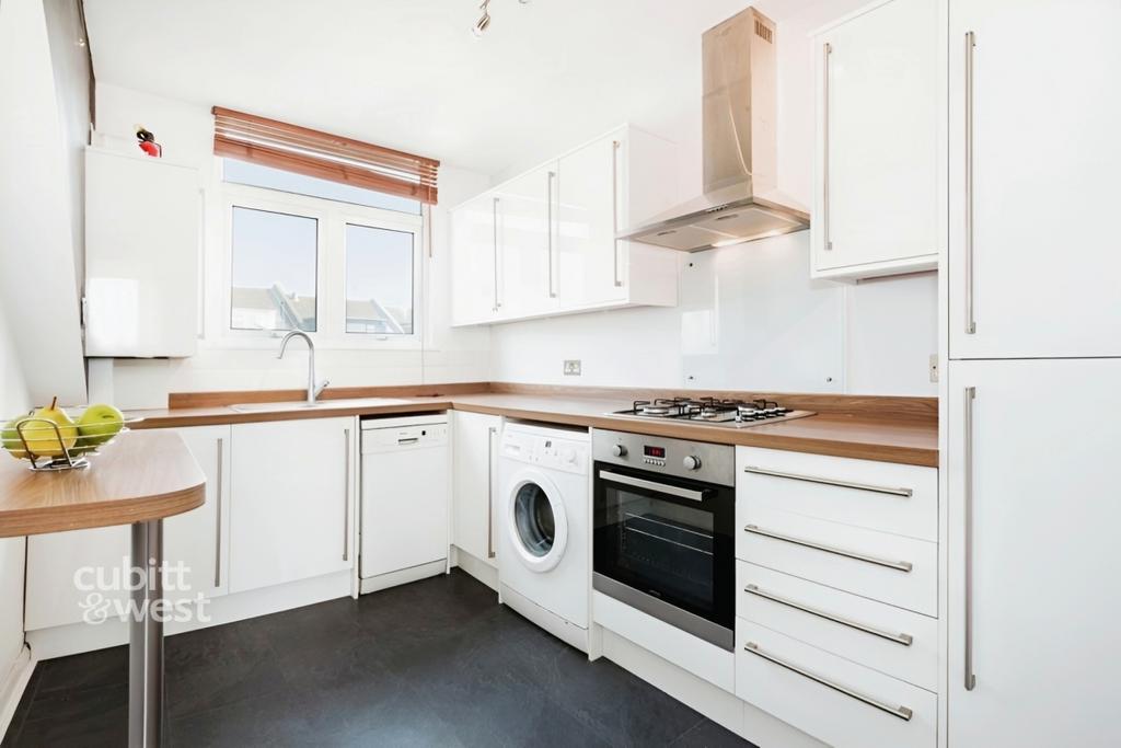 Denmark Terrace, Brighton, BN1 1 bed apartment - £1,350 pcm (£312 pw)