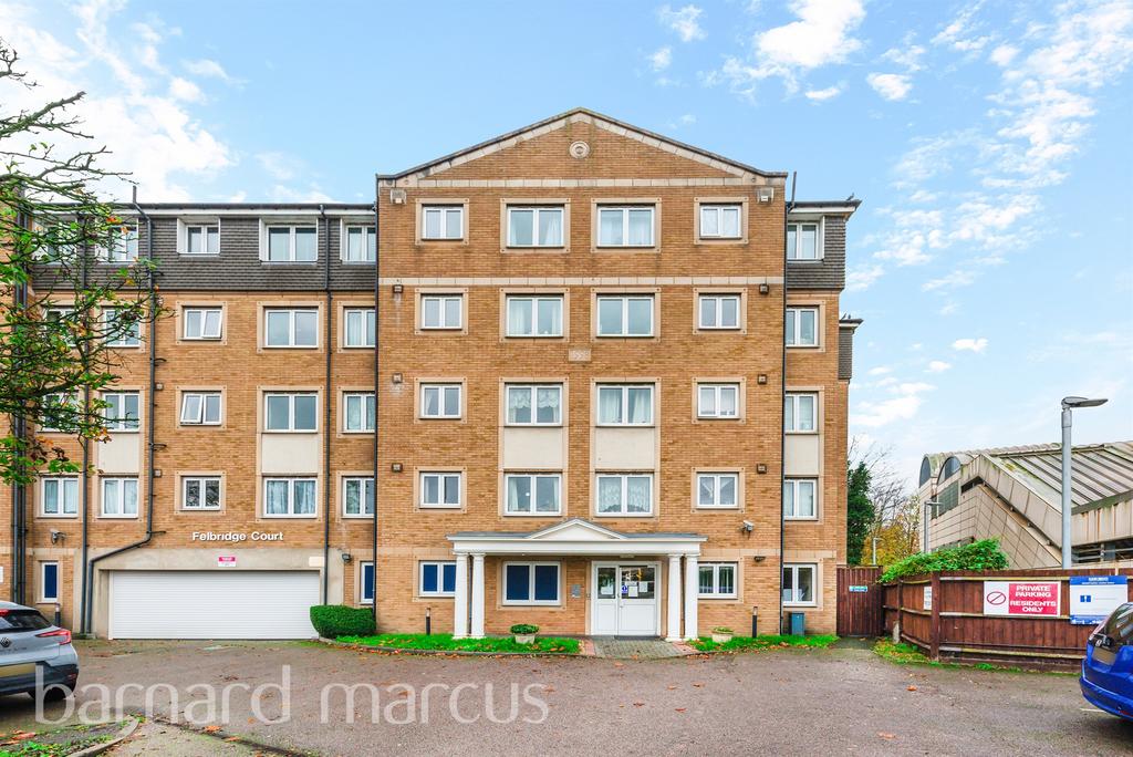 High Street, Feltham 1 bed flat for sale - £130,000