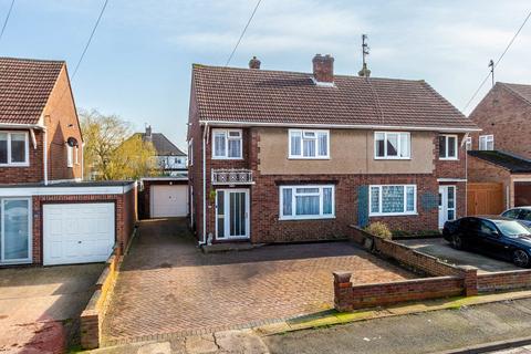 Houses for sale in NN10 | OnTheMarket