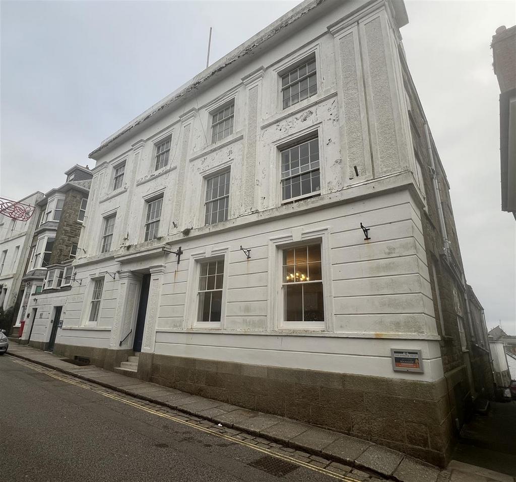 Chapel Street Penzance TR18 1 Bed Flat For Sale 140 000 chapel-street-penzance-tr18-1-bed-flat-for-sale-140-000
