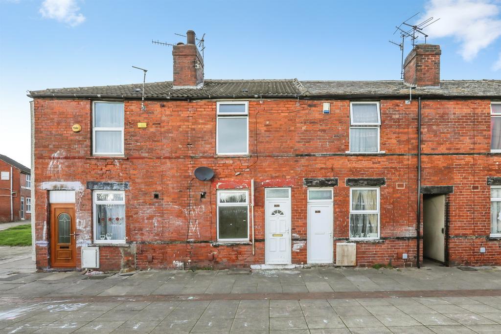 Holmes Lane, Ferham, ROTHERHAM 2 bed terraced house for sale - £70,000