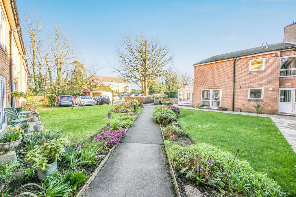 Mersham Gardens, Southampton SO18 1 bed retirement property for sale ...
