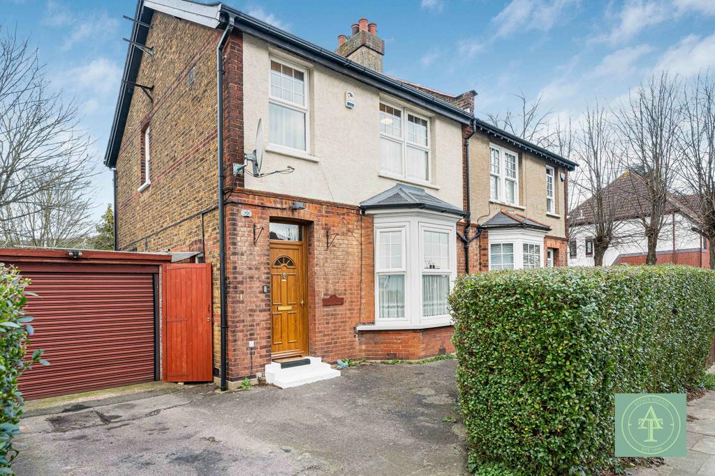 Barrowell Green, Winchmore Hill... 3 bed semi-detached house for sale ...