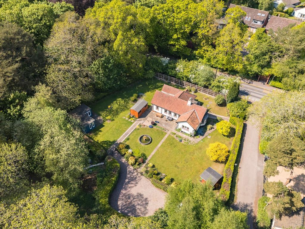Cromer Road, High Kelling 3 bed detached bungalow for sale - £450,000