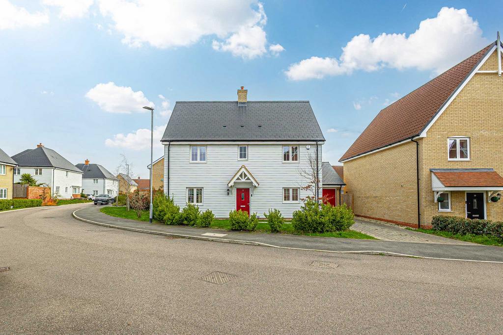 Hughes Crescent, Wickford, SS11 4 bed detached house for sale - £575,000