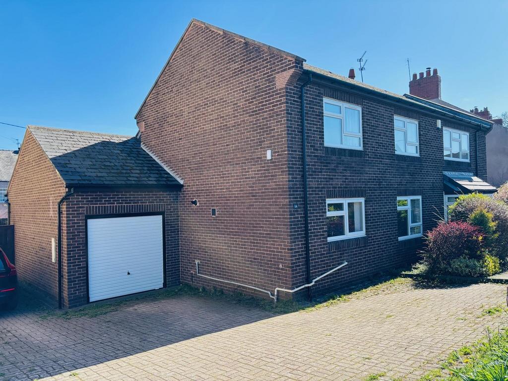 Church Parade, Sacriston, Durham, Co.... 5 bed detached house - £1,000 ...